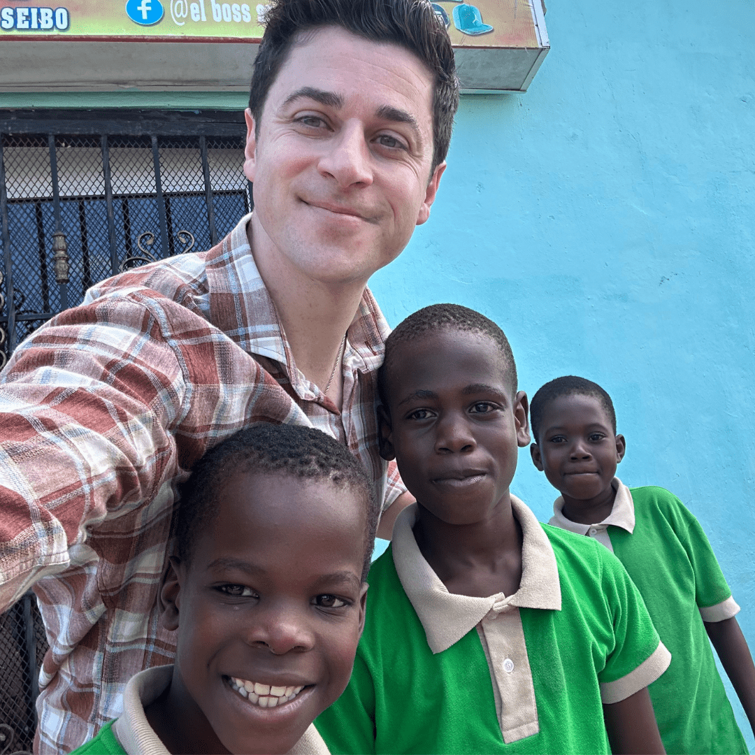 Disney Actor David Henrie Reveals How He's Living His Catholic Faith ...